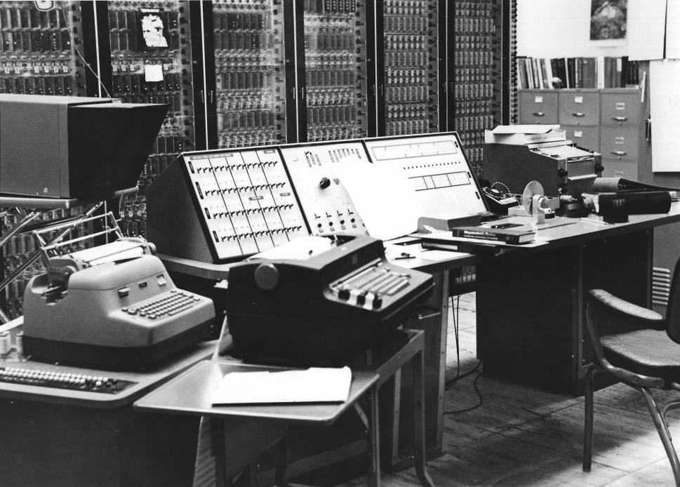 New Images of the R1 Computer | Rice History Corner